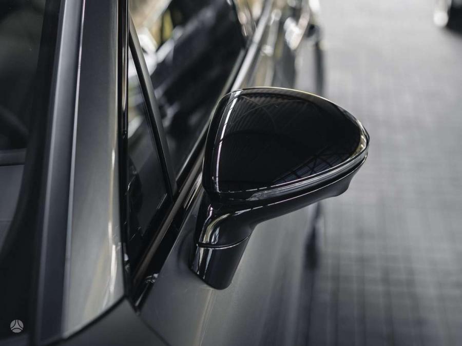 Pelēks Porsche Cayenne 2026 Viļņa, ar dzinēja tilpumu 3.00 L un nobraukumu 3 tūkst. km par 136323 €, foto 13 vietnē AUTOMOTO.COM.LV