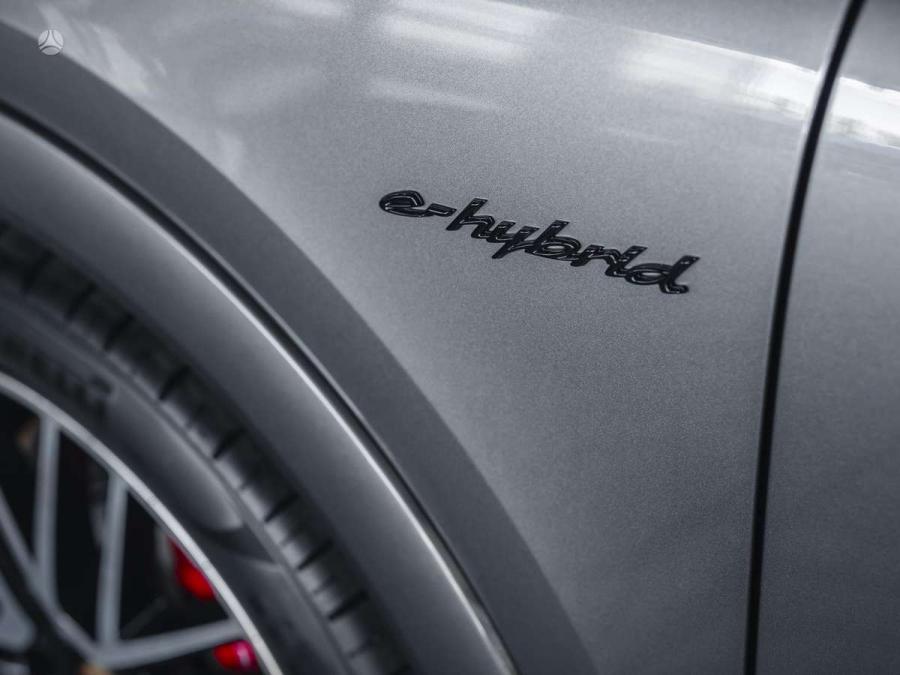 Pelēks Porsche Cayenne 2026 Viļņa, ar dzinēja tilpumu 3.00 L un nobraukumu 3 tūkst. km par 136323 €, foto 14 vietnē AUTOMOTO.COM.LV