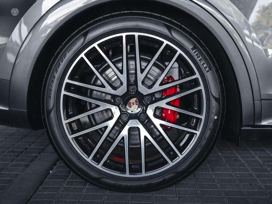 Pelēks Porsche Cayenne 2026 Viļņa, ar dzinēja tilpumu 3.00 L un nobraukumu 3 tūkst. km par 136323 €, foto 23 vietnē AUTOMOTO.COM.LV