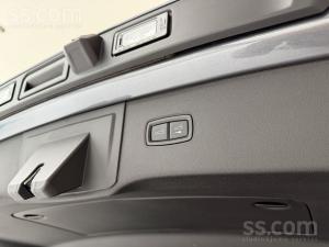 Grey Porsche Cayenne 2026 in Riga, with an engine capacity of 3.00 L and mileage of 19 thousand km for 115000 €, photo 11 on AUTOMOTO.COM.LV