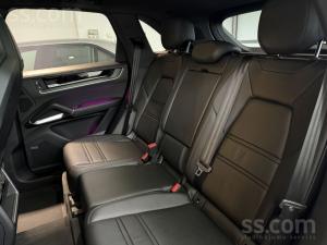 Grey Porsche Cayenne 2026 in Riga, with an engine capacity of 3.00 L and mileage of 19 thousand km for 115000 €, photo 25 on AUTOMOTO.COM.LV
