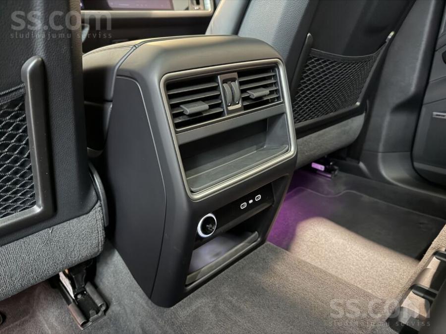 Grey Porsche Cayenne 2026 in Riga, with an engine capacity of 3.00 L and mileage of 19 thousand km for 115000 €, photo 29 on AUTOMOTO.COM.LV