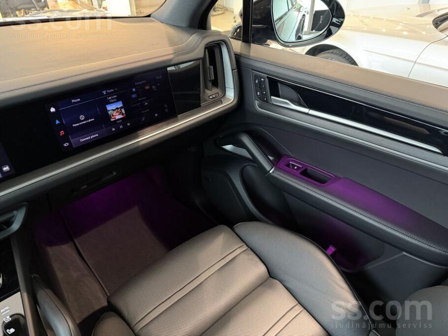 Grey Porsche Cayenne 2026 in Riga, with an engine capacity of 3.00 L and mileage of 19 thousand km for 115000 €, photo 43 on AUTOMOTO.COM.LV