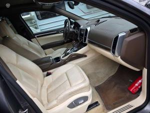 Pelēks Porsche Cayenne 2013 Kauņa, ar dzinēja tilpumu 3.00 L un nobraukumu 280 tūkst. km par 7900 €, foto 7 vietnē AUTOMOTO.COM.LV