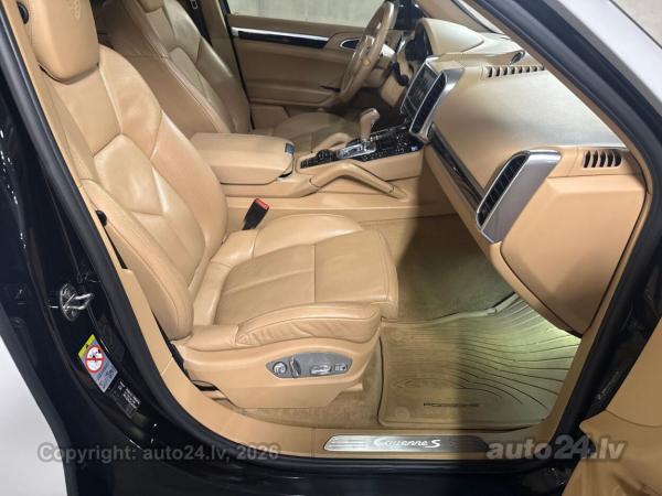 Pelēks Porsche Cayenne 2011 Tallina, ar dzinēja tilpumu 3.00 L un nobraukumu 0 tūkst. km par 17500 €, foto 9 vietnē AUTOMOTO.COM.LV