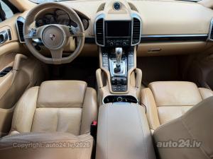 Pelēks Porsche Cayenne 2011 Tallina, ar dzinēja tilpumu 3.00 L un nobraukumu 282 tūkst. km par 14990 €, foto 13 vietnē AUTOMOTO.COM.LV