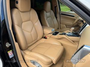 Pelēks Porsche Cayenne 2011 Tallina, ar dzinēja tilpumu 3.00 L un nobraukumu 282 tūkst. km par 14990 €, foto 15 vietnē AUTOMOTO.COM.LV