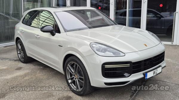 Pelēks Porsche Cayenne 2021 Tallina, ar dzinēja tilpumu 4.00 L un nobraukumu 37 tūkst. km par 119000 €, foto 1 vietnē AUTOMOTO.COM.LV