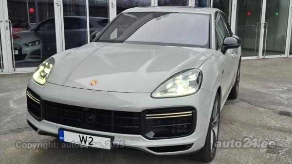 Pelēks Porsche Cayenne 2021 Tallina, ar dzinēja tilpumu 4.00 L un nobraukumu 37 tūkst. km par 119000 €, foto 4 vietnē AUTOMOTO.COM.LV