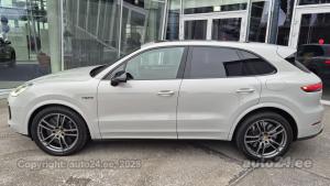Pelēks Porsche Cayenne 2021 Tallina, ar dzinēja tilpumu 4.00 L un nobraukumu 37 tūkst. km par 119000 €, foto 5 vietnē AUTOMOTO.COM.LV