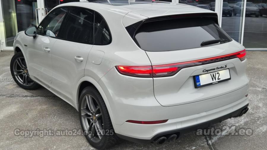 Pelēks Porsche Cayenne 2021 Tallina, ar dzinēja tilpumu 4.00 L un nobraukumu 37 tūkst. km par 119000 €, foto 6 vietnē AUTOMOTO.COM.LV