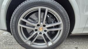 Pelēks Porsche Cayenne 2021 Tallina, ar dzinēja tilpumu 4.00 L un nobraukumu 37 tūkst. km par 119000 €, foto 8 vietnē AUTOMOTO.COM.LV