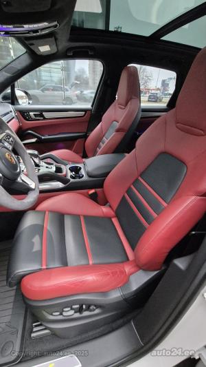 Pelēks Porsche Cayenne 2021 Tallina, ar dzinēja tilpumu 4.00 L un nobraukumu 37 tūkst. km par 119000 €, foto 10 vietnē AUTOMOTO.COM.LV