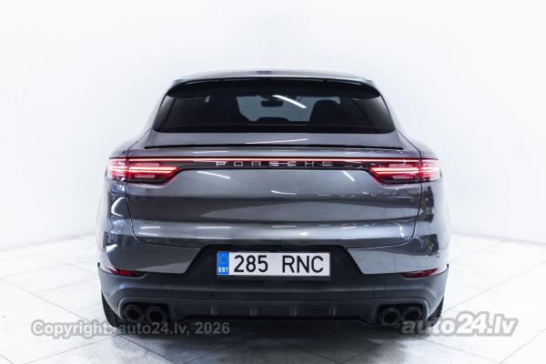 Pelēks Porsche Cayenne 2021 Tallina, ar dzinēja tilpumu 3.00 L un nobraukumu 74 tūkst. km par 75900 €, foto 3 vietnē AUTOMOTO.COM.LV