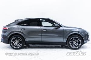 Grey Porsche Cayenne 2021 in Tallinn, with an engine capacity of 3.00 L and mileage of 74 thousand km for 75900 €, photo 5 on AUTOMOTO.COM.LV