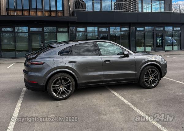 Pelēks Porsche Cayenne 2021 Tallina, ar dzinēja tilpumu 3.00 L un nobraukumu 74 tūkst. km par 75900 €, foto 6 vietnē AUTOMOTO.COM.LV