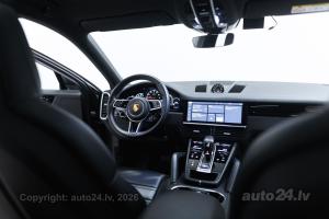Grey Porsche Cayenne 2021 in Tallinn, with an engine capacity of 3.00 L and mileage of 74 thousand km for 75900 €, photo 12 on AUTOMOTO.COM.LV