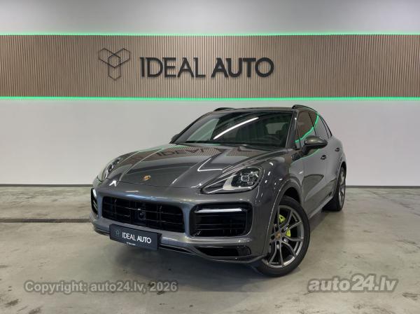 Grey Porsche Cayenne 2021 in Tallinn, with an engine capacity of 3.00 L and mileage of 81 thousand km for 66990 €, photo 1 on AUTOMOTO.COM.LV