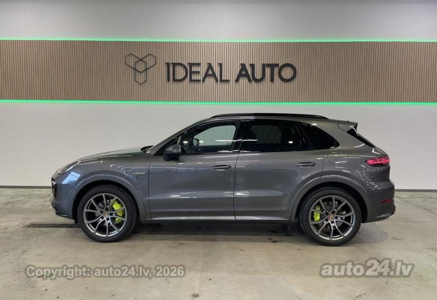 Pelēks Porsche Cayenne 2021 Tallina, ar dzinēja tilpumu 3.00 L un nobraukumu 81 tūkst. km par 66990 €, foto 3 vietnē AUTOMOTO.COM.LV