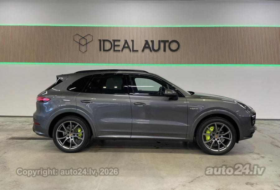 Pelēks Porsche Cayenne 2021 Tallina, ar dzinēja tilpumu 3.00 L un nobraukumu 81 tūkst. km par 66990 €, foto 4 vietnē AUTOMOTO.COM.LV