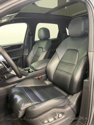 Pelēks Porsche Cayenne 2021 Tallina, ar dzinēja tilpumu 3.00 L un nobraukumu 81 tūkst. km par 66990 €, foto 8 vietnē AUTOMOTO.COM.LV