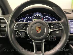 Pelēks Porsche Cayenne 2021 Tallina, ar dzinēja tilpumu 3.00 L un nobraukumu 81 tūkst. km par 66990 €, foto 16 vietnē AUTOMOTO.COM.LV