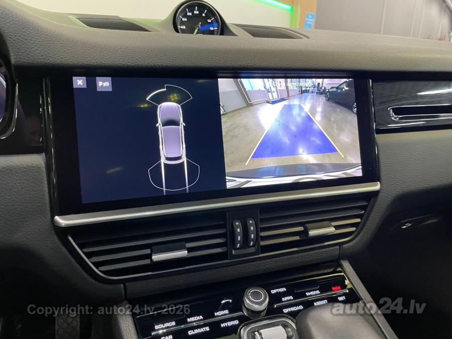 Pelēks Porsche Cayenne 2021 Tallina, ar dzinēja tilpumu 3.00 L un nobraukumu 81 tūkst. km par 66990 €, foto 17 vietnē AUTOMOTO.COM.LV