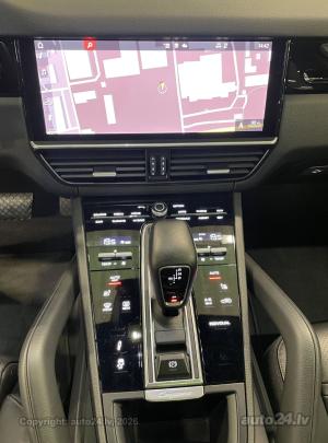 Pelēks Porsche Cayenne 2021 Tallina, ar dzinēja tilpumu 3.00 L un nobraukumu 81 tūkst. km par 66990 €, foto 18 vietnē AUTOMOTO.COM.LV
