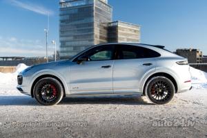 Grey Porsche Cayenne 2022 in Riga, with an engine capacity of 4.00 L and mileage of 69 thousand km for 87900 €, photo 2 on AUTOMOTO.COM.LV