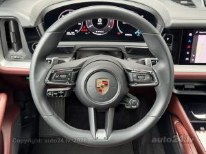 Grey Porsche Cayenne 2023 in Tallinn, with an engine capacity of 4.00 L and mileage of 58 thousand km for 94995 €, photo 14 on AUTOMOTO.COM.LV