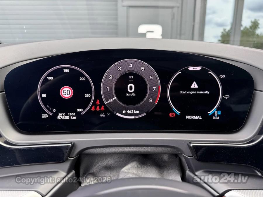 Grey Porsche Cayenne 2023 in Tallinn, with an engine capacity of 4.00 L and mileage of 58 thousand km for 94995 €, photo 15 on AUTOMOTO.COM.LV