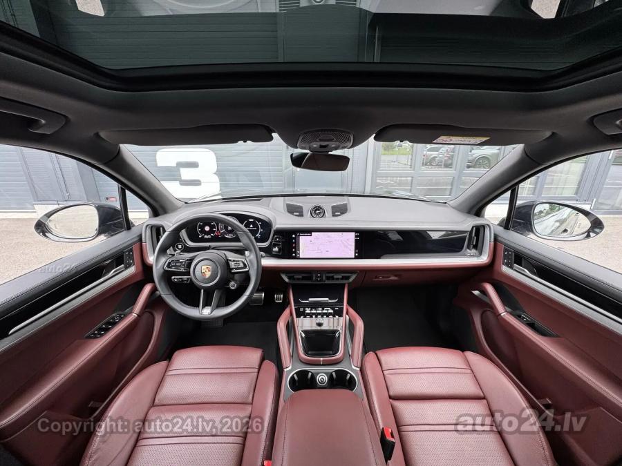 Grey Porsche Cayenne 2023 in Tallinn, with an engine capacity of 4.00 L and mileage of 58 thousand km for 94995 €, photo 17 on AUTOMOTO.COM.LV