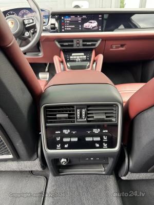 Grey Porsche Cayenne 2023 in Tallinn, with an engine capacity of 4.00 L and mileage of 58 thousand km for 94995 €, photo 26 on AUTOMOTO.COM.LV