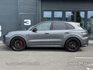 Grey Porsche Cayenne 2023 in Tallinn, with an engine capacity of 4.00 L and mileage of 58 thousand km for 94995 €, photo 27 on AUTOMOTO.COM.LV
