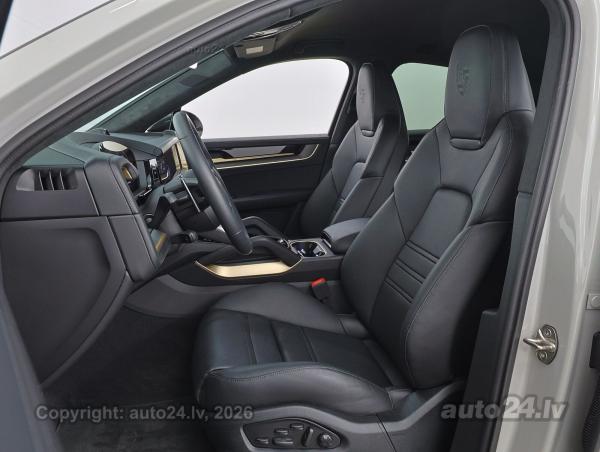 Grey Porsche Cayenne 2025 in Tallinn, with an engine capacity of 4.00 L and mileage of 6 thousand km for 219000 €, photo 9 on AUTOMOTO.COM.LV
