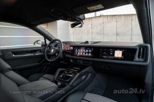 Pelēks Porsche Cayenne 2026 Tartu, ar dzinēja tilpumu 4.00 L un nobraukumu 3 tūkst. km par 177900 €, foto 3 vietnē AUTOMOTO.COM.LV