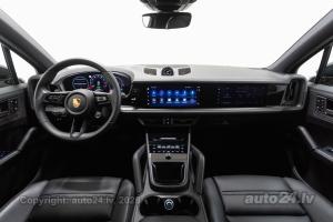Grey Porsche Cayenne 2026 in Tartu, with an engine capacity of 3.00 L and mileage of 6 thousand km for 145003 €, photo 7 on AUTOMOTO.COM.LV