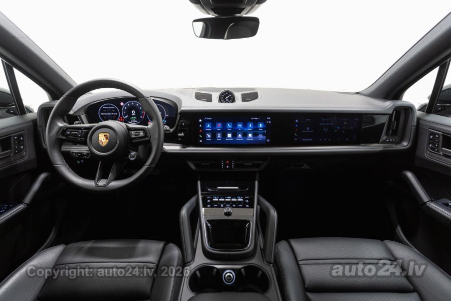 Grey Porsche Cayenne 2026 in Tartu, with an engine capacity of 3.00 L and mileage of 6 thousand km for 145003 €, photo 7 on AUTOMOTO.COM.LV