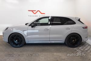 Grey Porsche Cayenne 2026 in Tartu, with an engine capacity of 3.00 L and mileage of 6 thousand km for 145003 €, photo 23 on AUTOMOTO.COM.LV