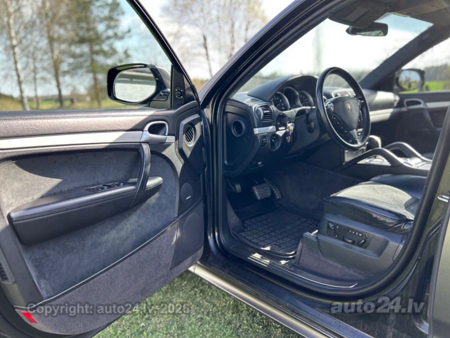 Porsche Cayenne 2008 Tallina, ar dzinēja tilpumu 4.80 L un nobraukumu 207 tūkst. km par 8500 €, foto 7 vietnē AUTOMOTO.COM.LV