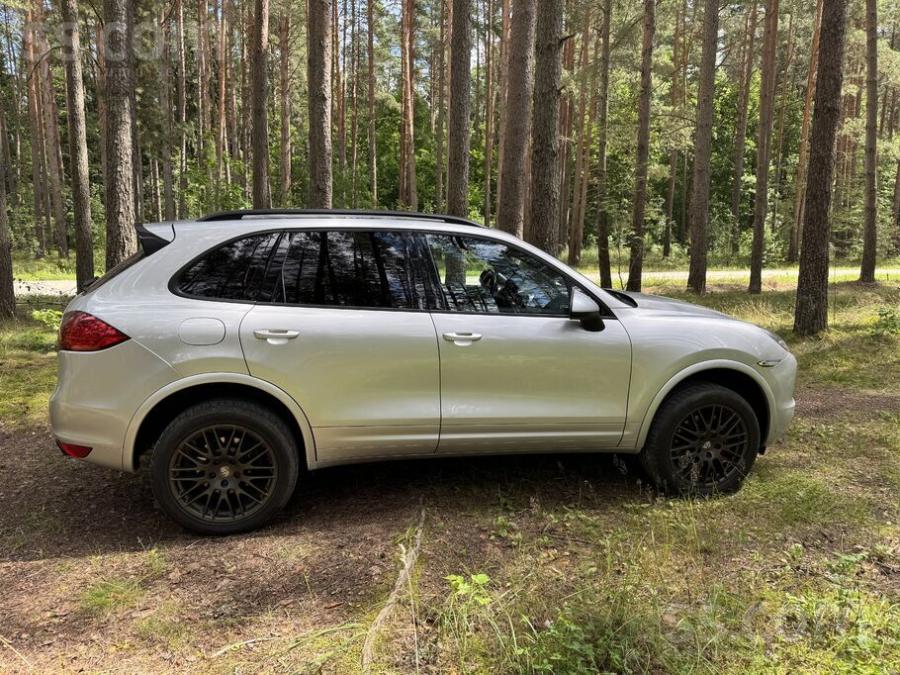 Porsche Cayenne 2013 in Jurmala, with an engine capacity of 3.00 L and mileage of 354 thousand km for 17500 €, photo 3 on AUTOMOTO.COM.LV