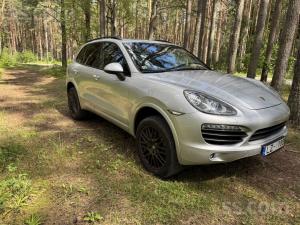 Porsche Cayenne 2013 in Jurmala, with an engine capacity of 3.00 L and mileage of 354 thousand km for 17500 €, photo 4 on AUTOMOTO.COM.LV