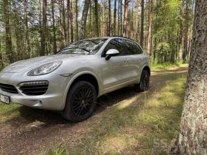 Porsche Cayenne 2013 in Jurmala, with an engine capacity of 3.00 L and mileage of 354 thousand km for 17500 €, photo 5 on AUTOMOTO.COM.LV