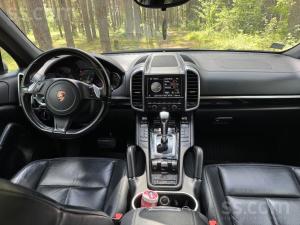 Porsche Cayenne 2013 in Jurmala, with an engine capacity of 3.00 L and mileage of 354 thousand km for 17500 €, photo 7 on AUTOMOTO.COM.LV