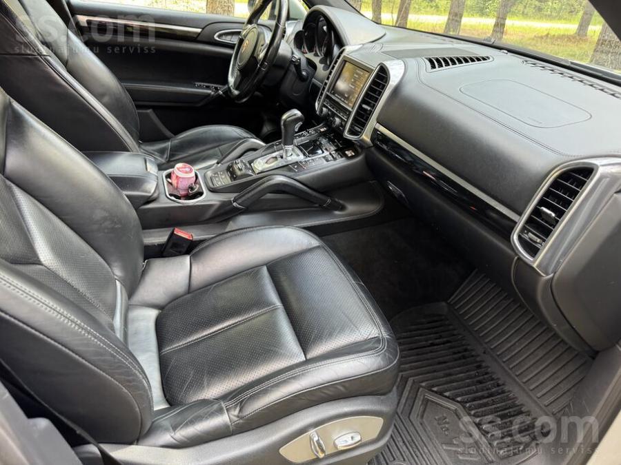 Porsche Cayenne 2013 in Jurmala, with an engine capacity of 3.00 L and mileage of 354 thousand km for 17500 €, photo 9 on AUTOMOTO.COM.LV