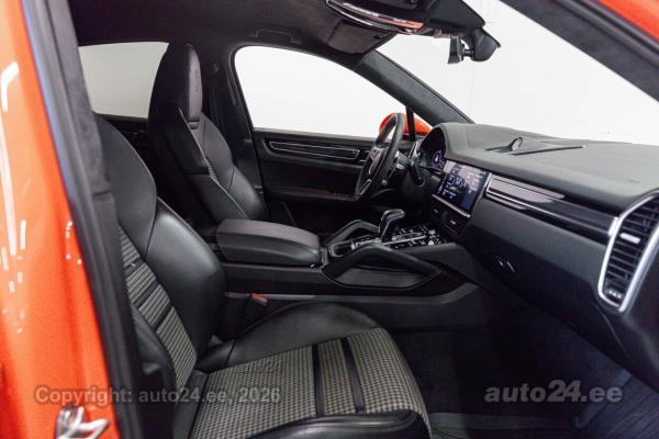 Oranžs Porsche Cayenne 2019 Tallina, ar dzinēja tilpumu 3.00 L un nobraukumu 149 tūkst. km par 59990 €, foto 8 vietnē AUTOMOTO.COM.LV