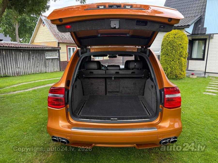 Oranžs Porsche Cayenne 2008 Pērnava, ar dzinēja tilpumu 4.80 L un nobraukumu 236 tūkst. km par 12000 €, foto 16 vietnē AUTOMOTO.COM.LV