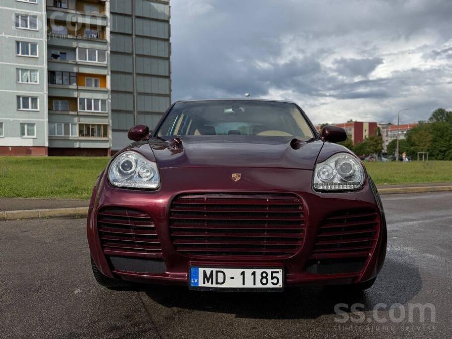 Red Porsche Cayenne 2004 in Riga, with an engine capacity of 3.20 L and mileage of 0 thousand km for 3995 €, photo 3 on AUTOMOTO.COM.LV