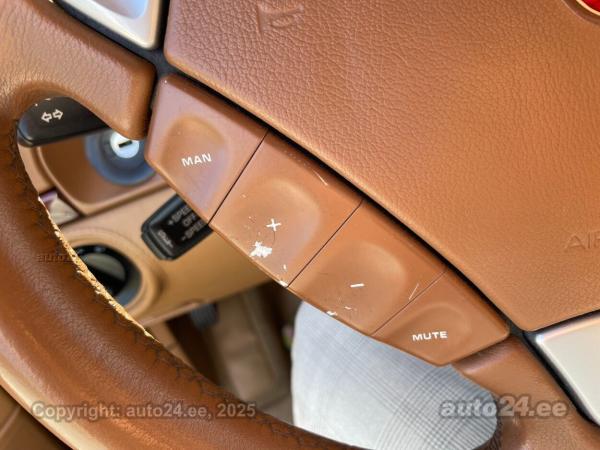 Sarkans Porsche Cayenne 2006 Tallina, ar dzinēja tilpumu 4.50 L un nobraukumu 200 tūkst. km par 12000 €, foto 11 vietnē AUTOMOTO.COM.LV