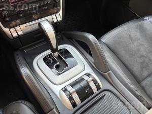 Red Porsche Cayenne 2008 in Riga, with an engine capacity of 4.80 L and mileage of 245 thousand km for 19900 €, photo 14 on AUTOMOTO.COM.LV